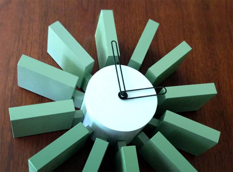 10 Crafty DIY Wooden Clock Plans You Can Make Today (with Pictures ...
