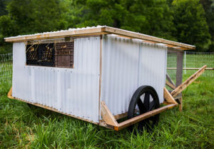 10 Free DIY Mobile Chicken Coop Plans You Can Make Today (With Pictures ...