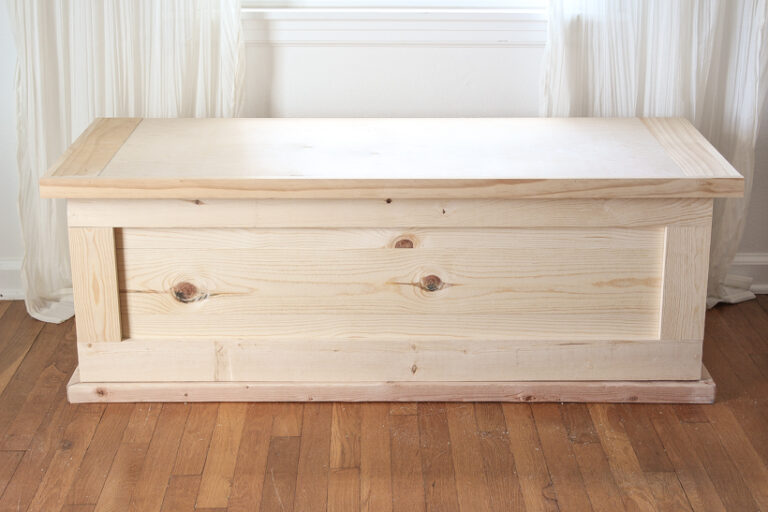 10 Beautiful DIY Wooden Chest Plans You Can Make Today (with Pictures ...