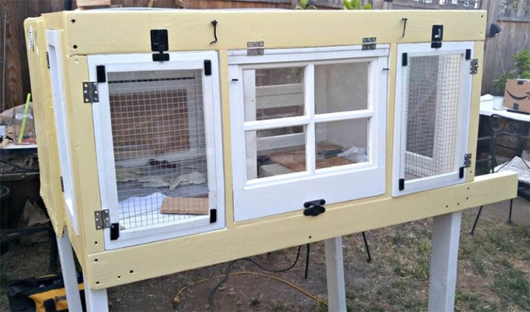 18 Free DIY Chicken Brooder Plans You Can Make Today (With Pictures ...