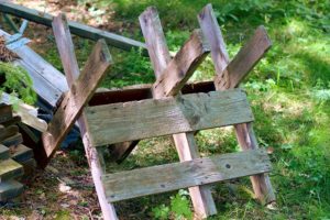 10 Simple DIY Sawbuck Plans You Can Build Today (with Pictures) | Home ...