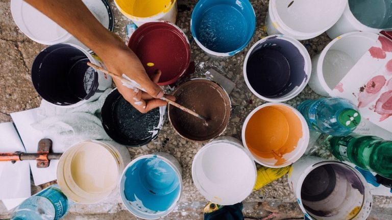 How to Mix Paint for Your Spray Gun: 8 Simple Steps | Home Grail