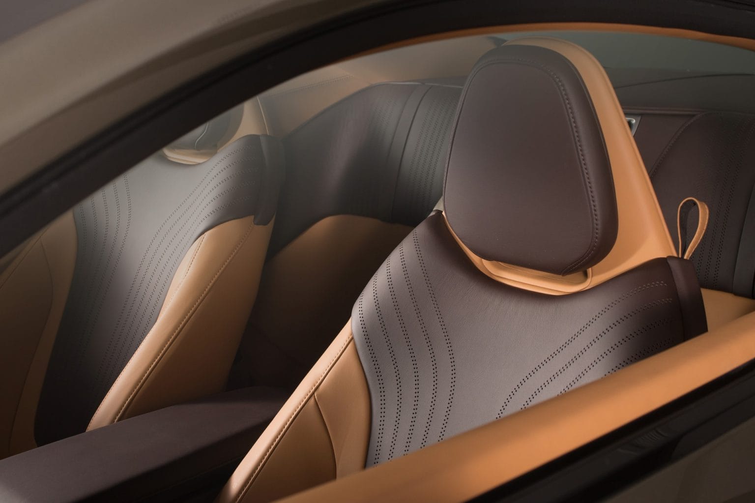 8 Different Types of Car Seat Materials (With Pictures) | Home Grail