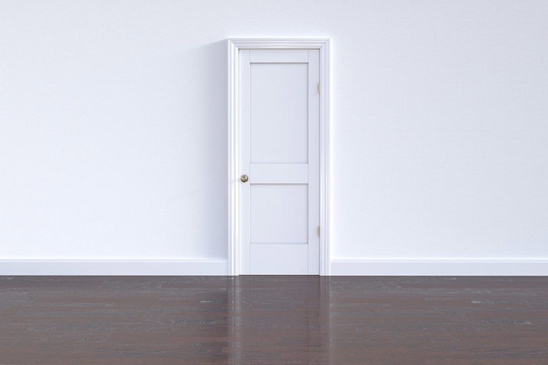 How To Take A Door Off The Hinges In 6 Steps | Home Grail