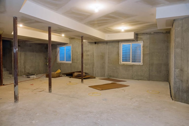Do Florida Homes Have Basements? Reasons, Alternatives, & FAQ | Home Grail
