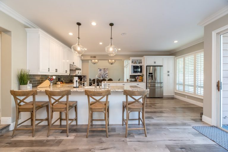 5 Laminate Flooring Trends in 2026 (+23 Ideas With Pictures) | Home Grail