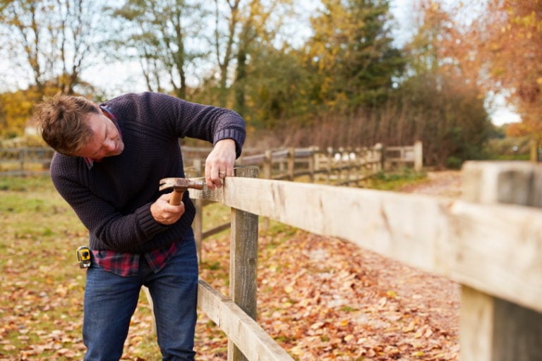 How to Fix a Broken Fence Post: Step-by-Step Guide | Home Grail