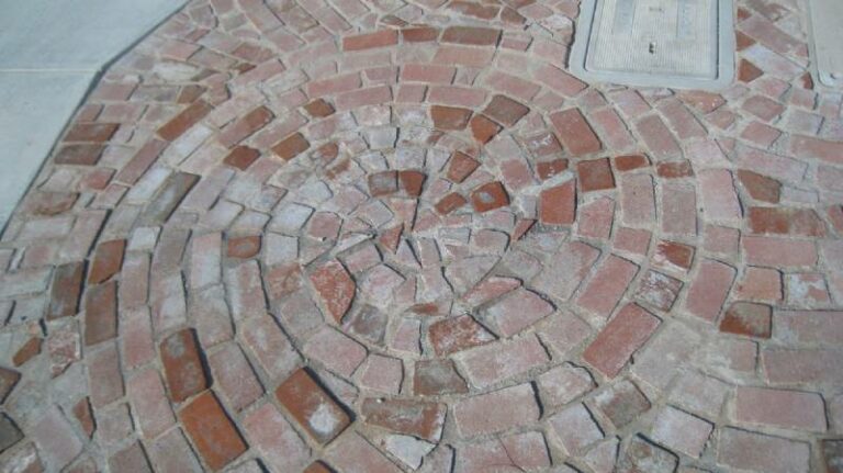 10 DIY Brick Pathway Plans You Can Make Today (with Pictures) | Home Grail