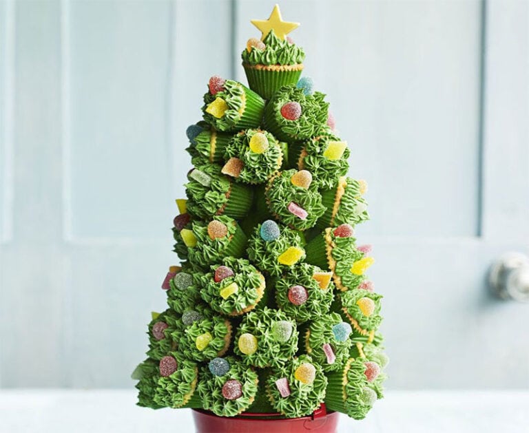 7 DIY PVC Christmas Tree Plans You Can Make Today (With Pictures ...