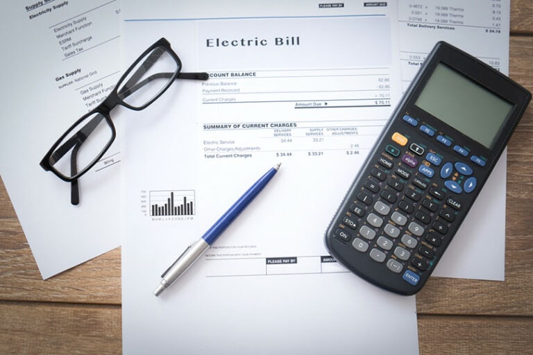 How To Save Money on Your Electricity Bill? 15 Simple Tips | Home Grail