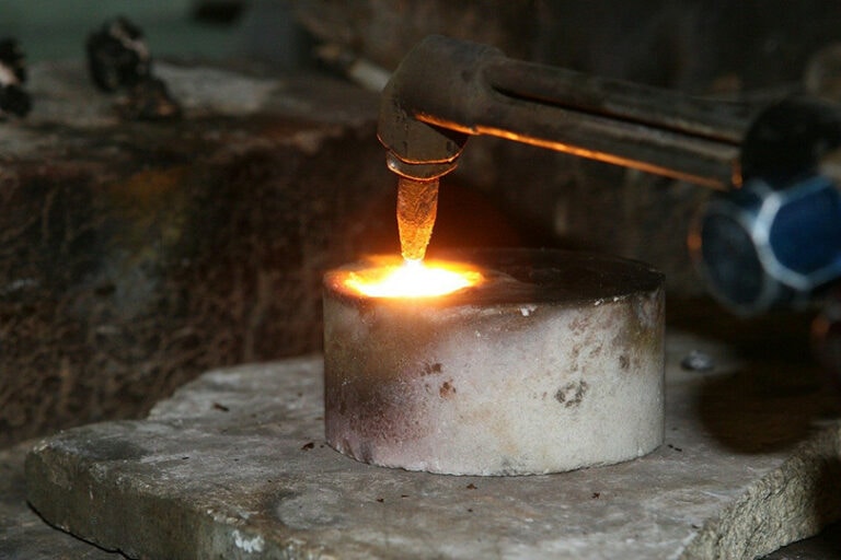 How Hot Does Propane Burn? Temperatures, Comparisons & Requirements ...