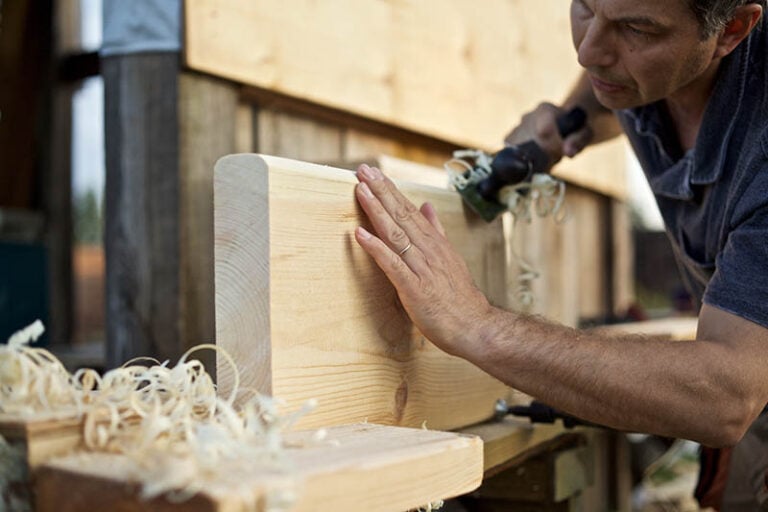 13 Carpentry Statistics and Trends In Canada: Updated In 2026 | Home Grail