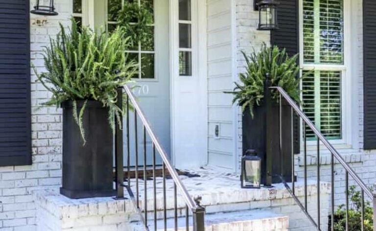 18 DIY Front Porch Planter Ideas to Build (With Pictures) | Home Grail