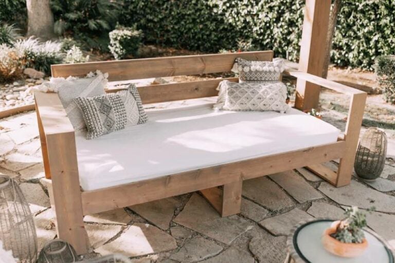 12 Clever & Creative DIY Outdoor Daybed Plans You Can Make Today (With ...