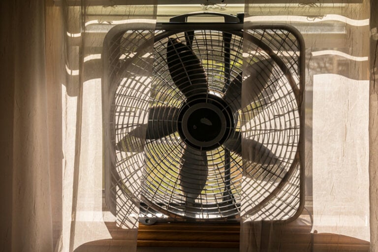 How Many Watts Does a Box Fan Use? Do They Consume Lots of Power ...
