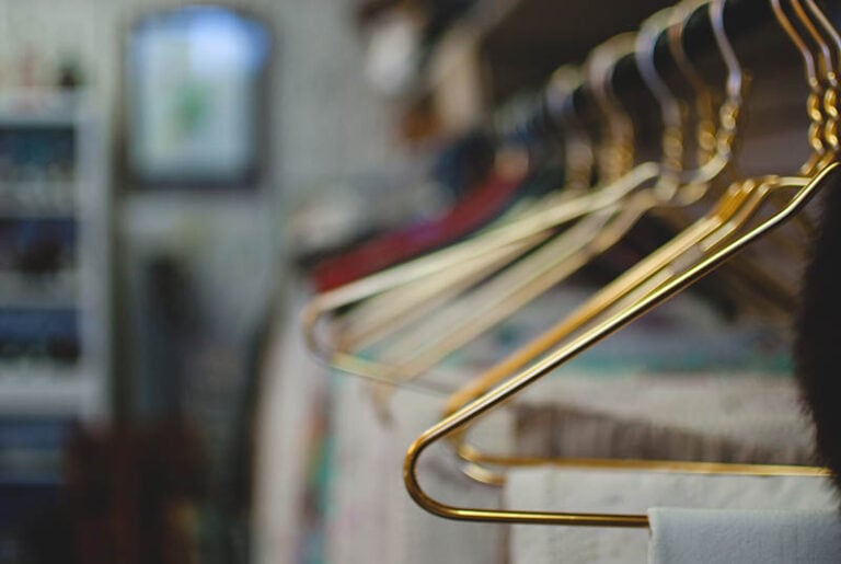 21 Types of Hangers for Clothing (With Pictures) | Home Grail