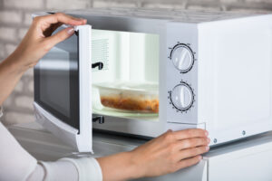 Who Invented the Microwave Oven? History, Safety, & Advantages | Home Grail