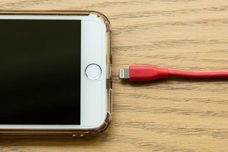 How Much Power Does It Take to Charge a Phone? Energy Consumption ...