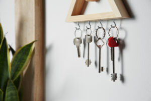 12 DIY Key Holder Plans That You Can Make Today (with Pictures) | Home ...