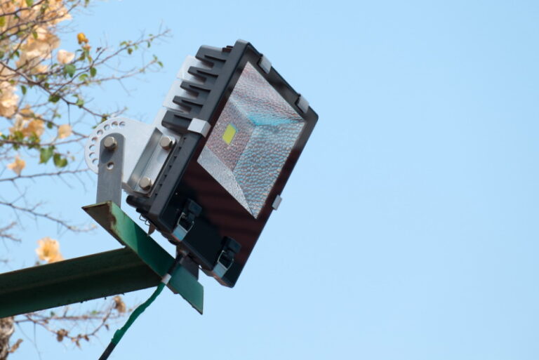 How to Position Flood Lights on Your House - 7 Expert Tips | Home Grail