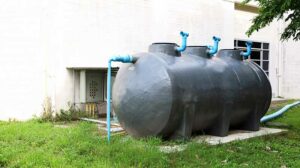 Cesspool vs Septic Tank: Which One Should You Choose? | Home Grail