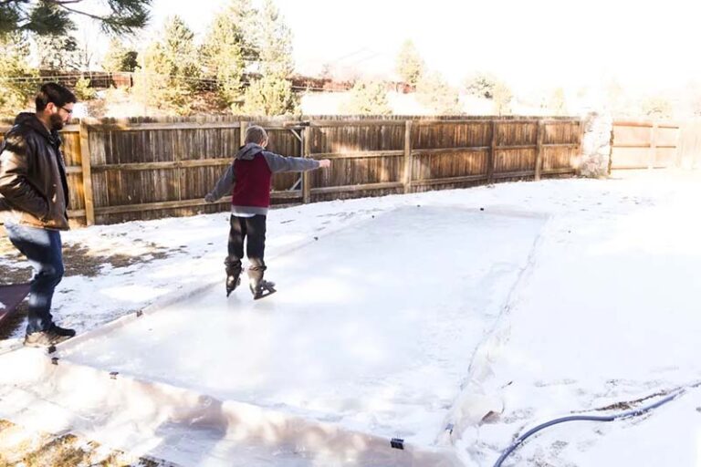 5 DIY Backyard Ice Rink Plans You Can Make This Winter (With Pictures ...