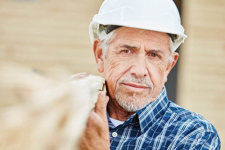 13 Carpentry Statistics and Trends In Canada: Updated In 2025 | Home Grail