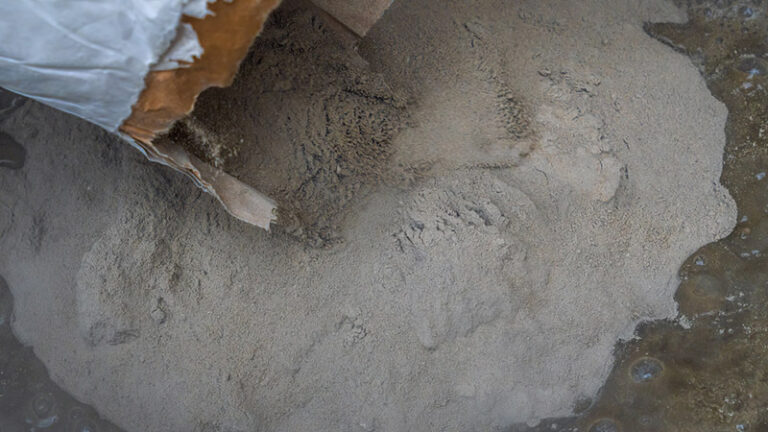 How to Mix Mortar (16 Expert Tips) | Home Grail